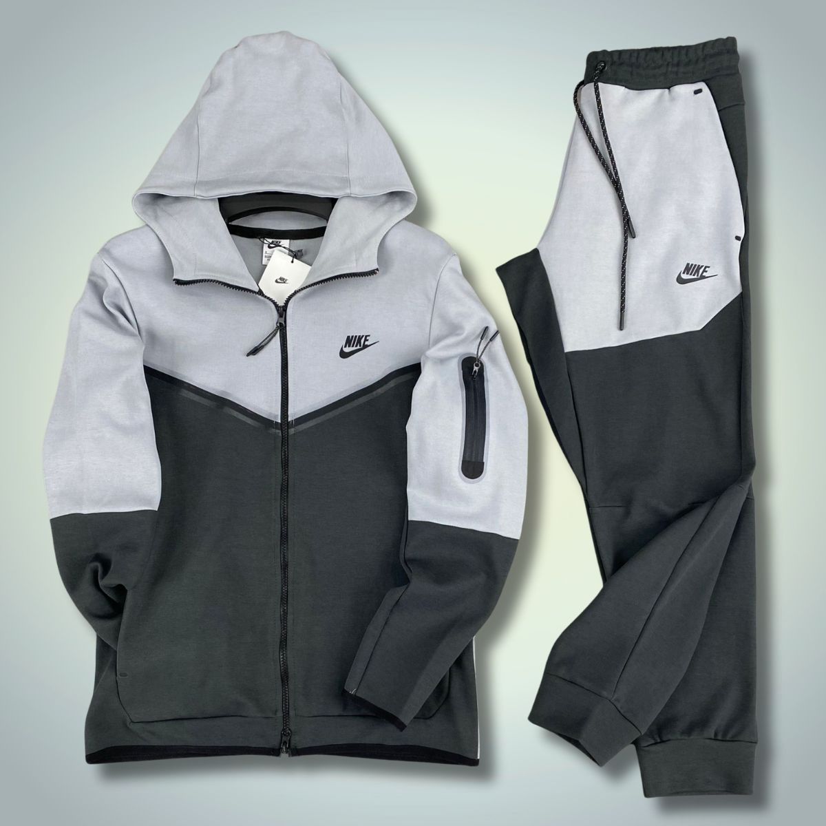 Trening Nike Tech Fleece pentru bărbați, grafit și gri deschis. Calita ...