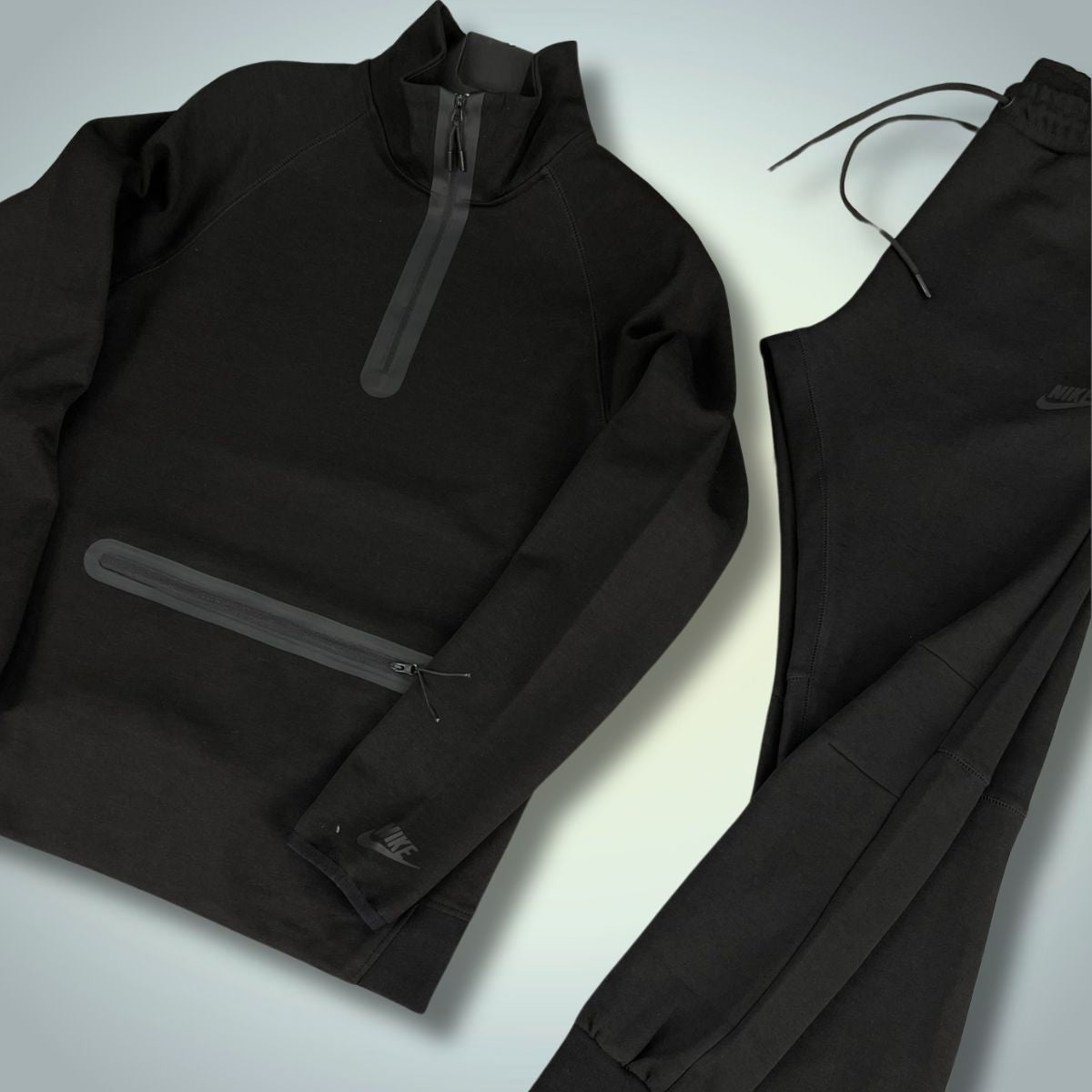 Trening pentru barbati Nike Tech Fleece cu buzunar frontal mare, negru ...